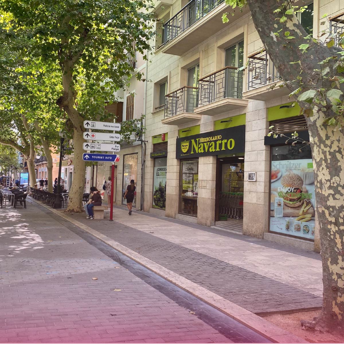 Herbolario Navarro pone el foco en las zonas de gran afluencia ...